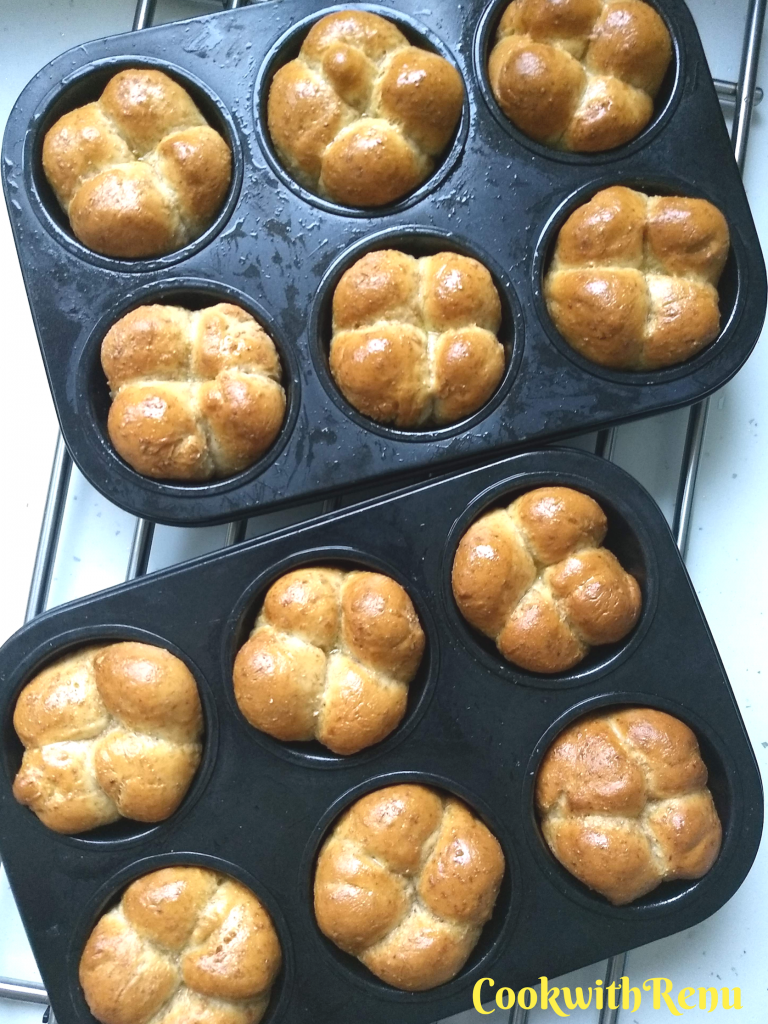 Four Leaf Clover Good Luck Rolls #BreadBakers - Cook With Renu