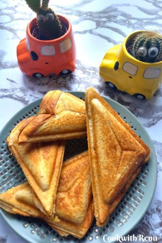 Aloo Toast Sandwich | Potato Toast Sandwich - Cook With Renu
