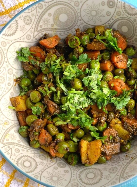 Gajar Aloo Matar Sabji (No Onion No Garlic) - Cook With Renu