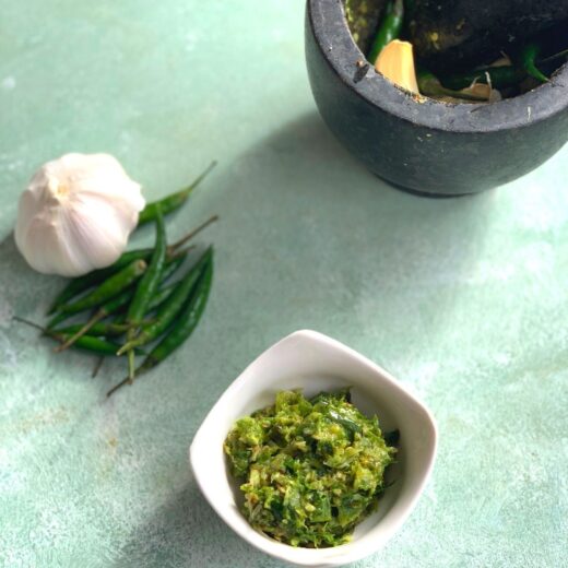 Maharashtrian Green Chilli Thecha (Hirvi Mirchi cha Thecha) - Cook With ...