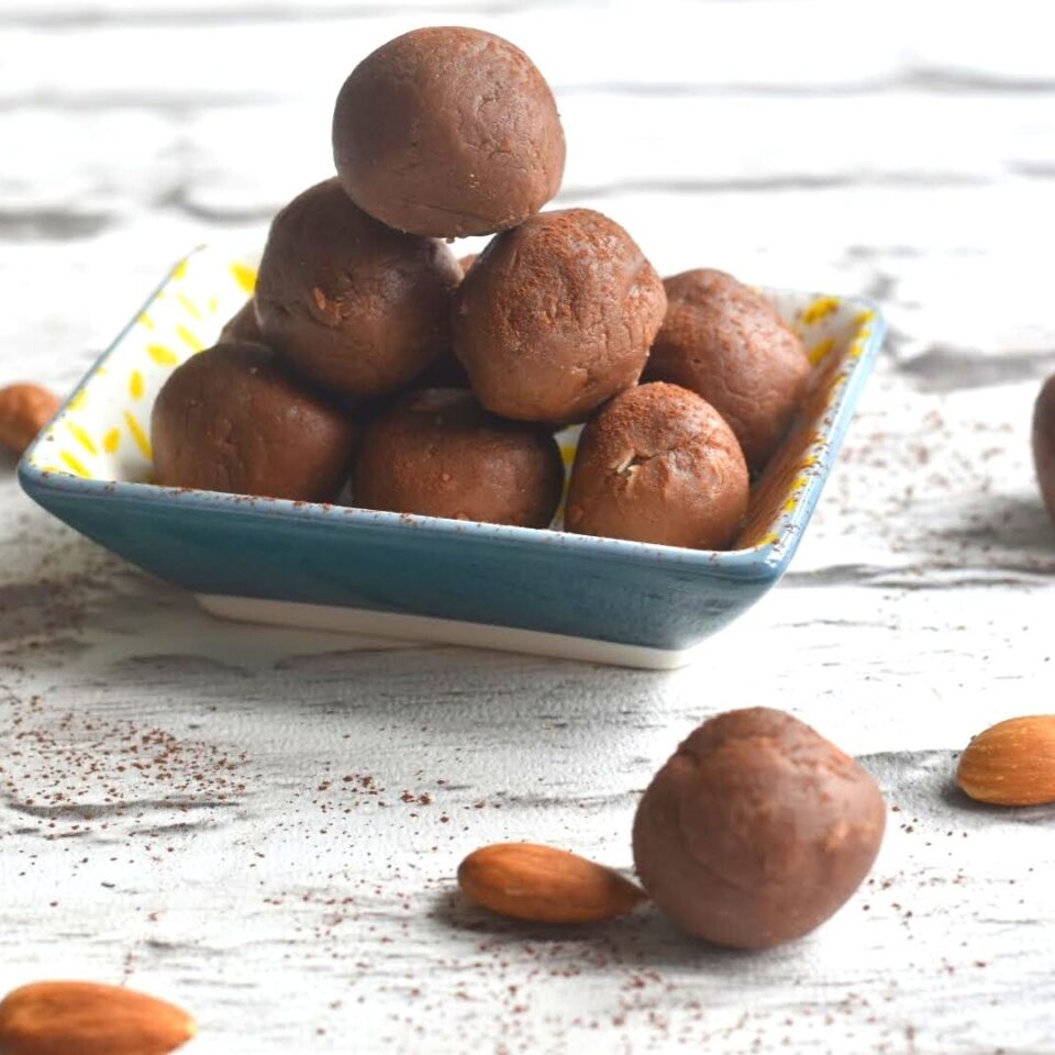 Easy Milk Powder Chocolate Ladoo - Cook With Renu